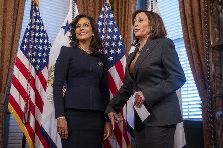 Us Vice President Kamala Harris R Editorial Stock Photo - Stock Image ...