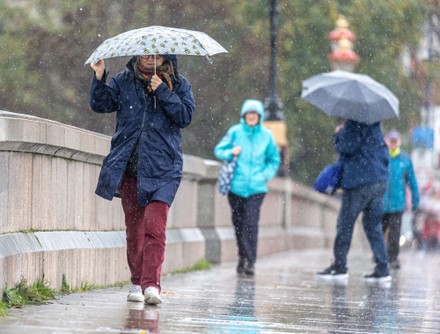 6,000 Heavy wind Stock Pictures, Editorial Images and Stock Photos ...