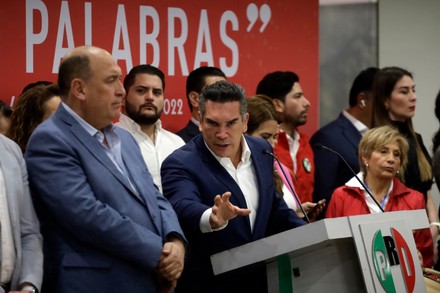 2,000 Institutional revolutionary party of mexico Stock Pictures ...