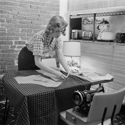 65 1950s homemaker Stock Pictures, Editorial Images and Stock Photos ...