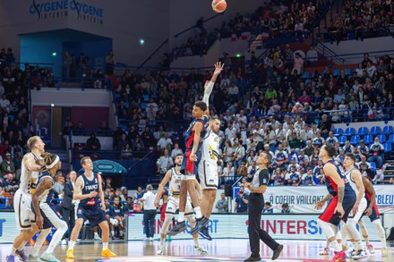 Duel Ball Air Victor Wembanyama 32 Editorial Stock Photo - Stock Image ...
