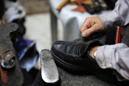 Shoe Mender Nabil Khuraim Performs His Editorial Stock Photo - Stock ...