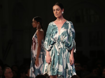 Models Walk Runway Presenting Creation Dinushi Editorial Stock Photo ...