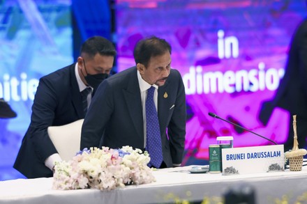 Brunei Sultan Hassanal Bolkiah Attends Apec Editorial Stock Photo ...