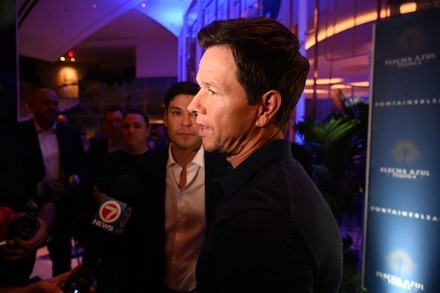 Mark Wahlberg Arrives Mark Wahlbergs Debut Editorial Stock Photo ...