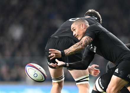 Aaron Smith All Blacks Passes Ruck Editorial Stock Photo - Stock Image ...