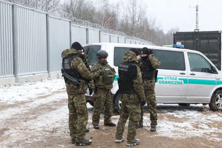 500 Belarusian border guard Stock Pictures, Editorial Images and Stock ...