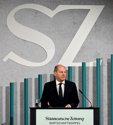 German Chancellor Olaf Scholz R Talks Editorial Stock Photo - Stock ...