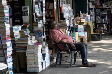 Book Vendor Sleeps Secondhand Book Stall Editorial Stock Photo - Stock ...