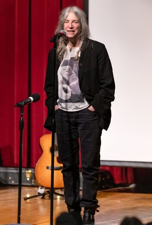 Singersongwriter Patti Smith Performs During Evening Editorial Stock ...