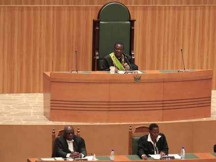 Zimbabwean President Emmerson Mnangagwa Rear Delivers Editorial Stock ...