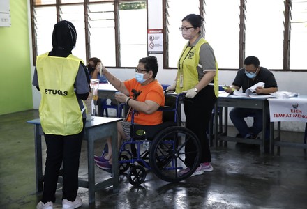 Malaysian Voter Wheel Chair Cast Her Editorial Stock Photo - Stock ...