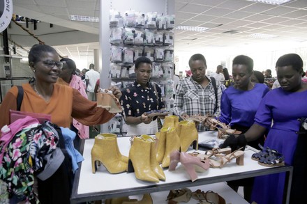 Customers Shop Jet Stores During Black Editorial Stock Photo - Stock ...