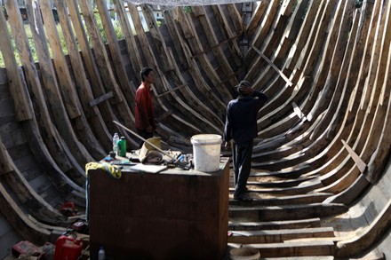 Workers Build Boats Wood Traditional Shipbuilding Editorial Stock Photo ...