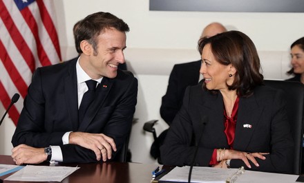 Emmanuel Macron Et Kamala Harris Le Editorial Stock Photo - Stock Image ...