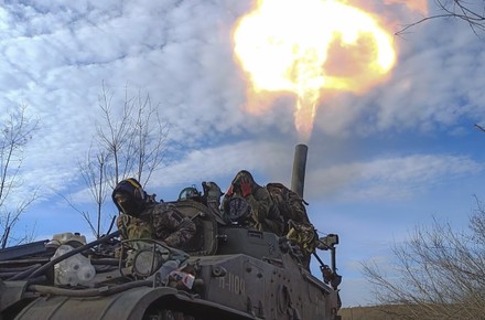 Forces Selfproclaimed Donetsk Peoples Republic Fire Editorial Stock ...