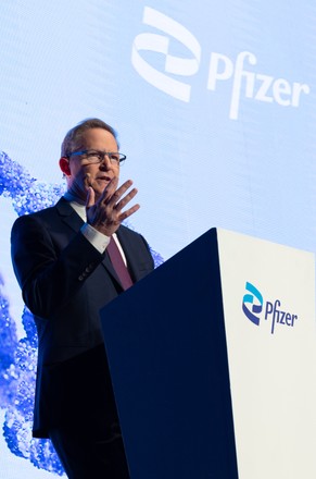 Pfizer Chief Global Supply Officer Executive Editorial Stock Photo ...