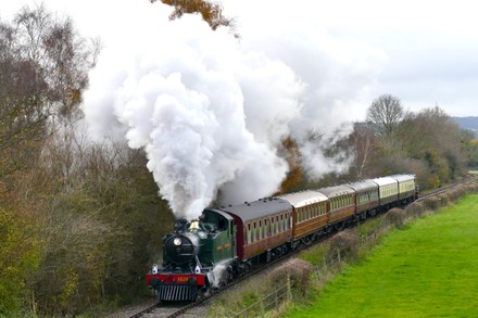 5526 Gwr 262t Polar Express Steam Editorial Stock Photo - Stock Image ...