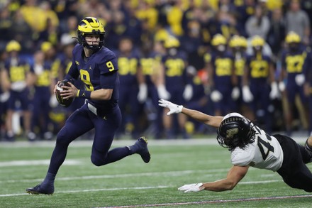 Michigan Wolverines Quarterback Jj Mccarthy 9 Editorial Stock Photo ...