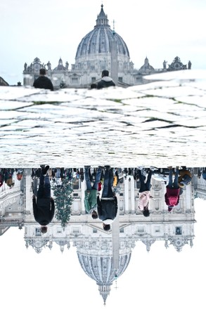 Reflections Dome St Peters Basilica Puddle Editorial Stock Photo ...