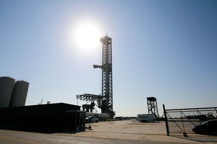 18 Orbital launch integration tower Stock Pictures, Editorial Images ...