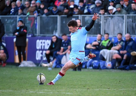 Lewis Bean Glasgow Warriors Lock Drives Editorial Stock Photo - Stock ...