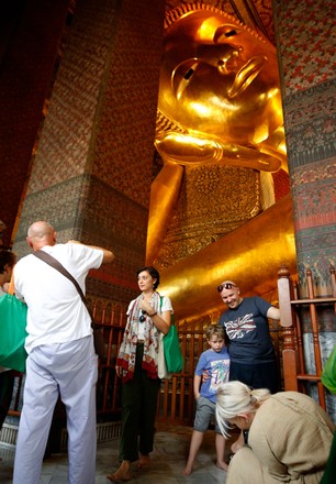 Foreign Tourists Pose Photos Reclining Buddha Editorial Stock Photo ...