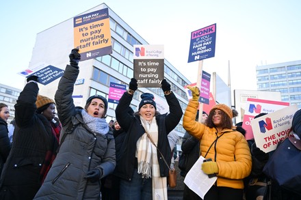 Nurses Protest Outside St Thomas Hospital Editorial Stock Photo - Stock ...