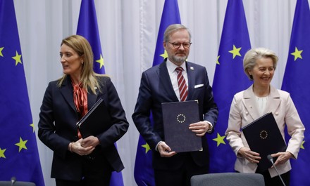 European Parliament President Roberta Metsola L Editorial Stock Photo ...