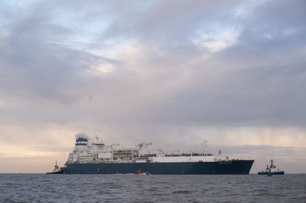 Hoegh Esperanza Floating Storage Regasification Unit Editorial Stock ...