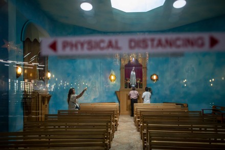Faithfuls Pray After Sunday Mass Catholic Editorial Stock Photo - Stock ...