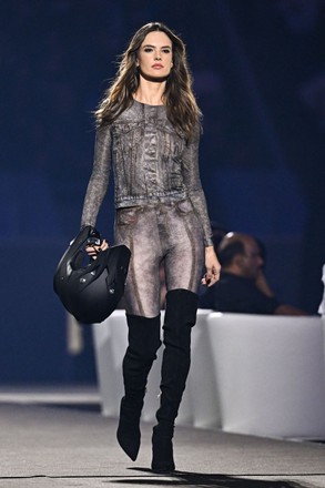Brazilian Model Alessandra Ambrosio Walks Runway Editorial Stock Photo ...