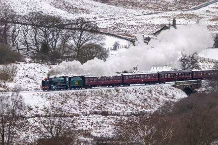Santa Special Steam Train Travels Through Editorial Stock Photo - Stock ...