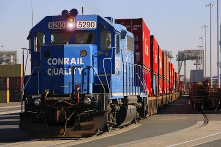 Container Train Port Elizabeth Nj Editorial Stock Photo - Stock Image ...