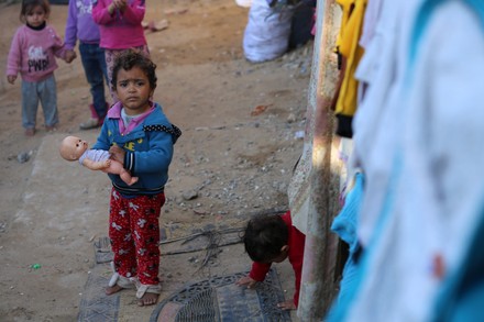 Palestinian Children Play Outside Their Homes Editorial Stock Photo ...