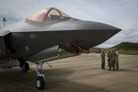 500 Combat device Stock Pictures, Editorial Images and Stock Photos ...