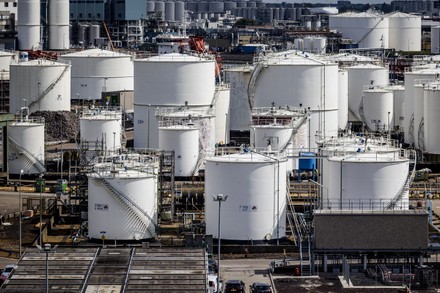 20220516 100700 Pernis Storage Tanks Various Editorial Stock Photo ...