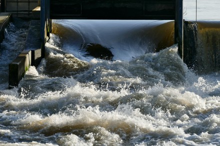 500 Fast moving water Stock Pictures, Editorial Images and Stock Photos ...