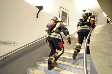 Firefighter Stair Run Firefighters Full Protective Editorial Stock ...
