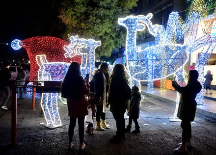 People Look Christmas Decorations Damascus Syria Editorial Stock Photo ...