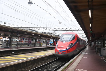 Frecciarossa Trenitalia Italian Highspeed Train Departing Editorial ...