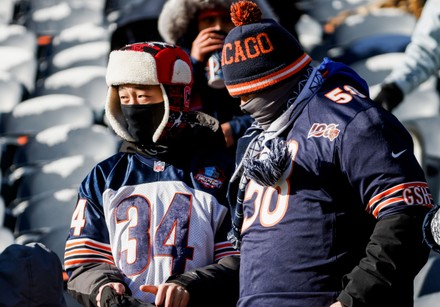 Fans Bundle Stands Temperatures Remain Subfreezing Editorial Stock ...