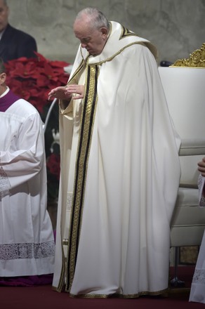 Pope Francis Celebrates Christmas Eve Mass Editorial Stock Photo ...