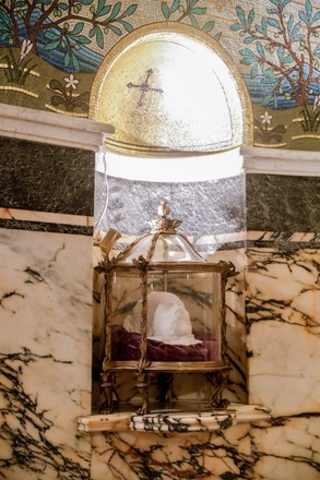 Louis Pasteurs Death Mask Displayed Reliquary Editorial Stock Photo ...