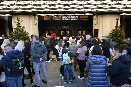 Customers Queue Outside Selfridges Department Store Editorial Stock ...