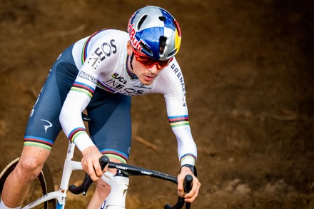 British Thomas Tom Pidcock Pictured Action Editorial Stock Photo ...