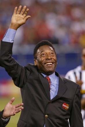 Brazilian Football Player Pele Waves Fans Editorial Stock Photo - Stock ...