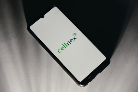 7 Cellnex logo Stock Pictures, Editorial Images and Stock Photos ...