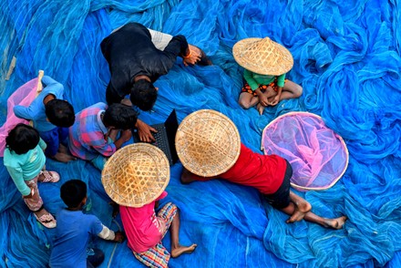 Fisherman Family Seen Using Laptop Village Editorial Stock Photo ...