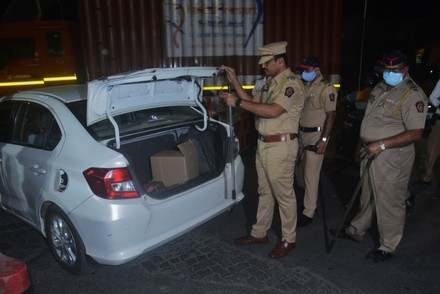 Police Checking Motorists Thane Majiwada Junction Editorial Stock Photo ...